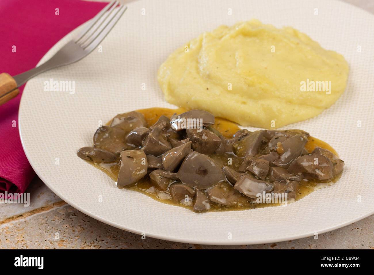 Pork kidneys hi-res stock photography and images - Alamy