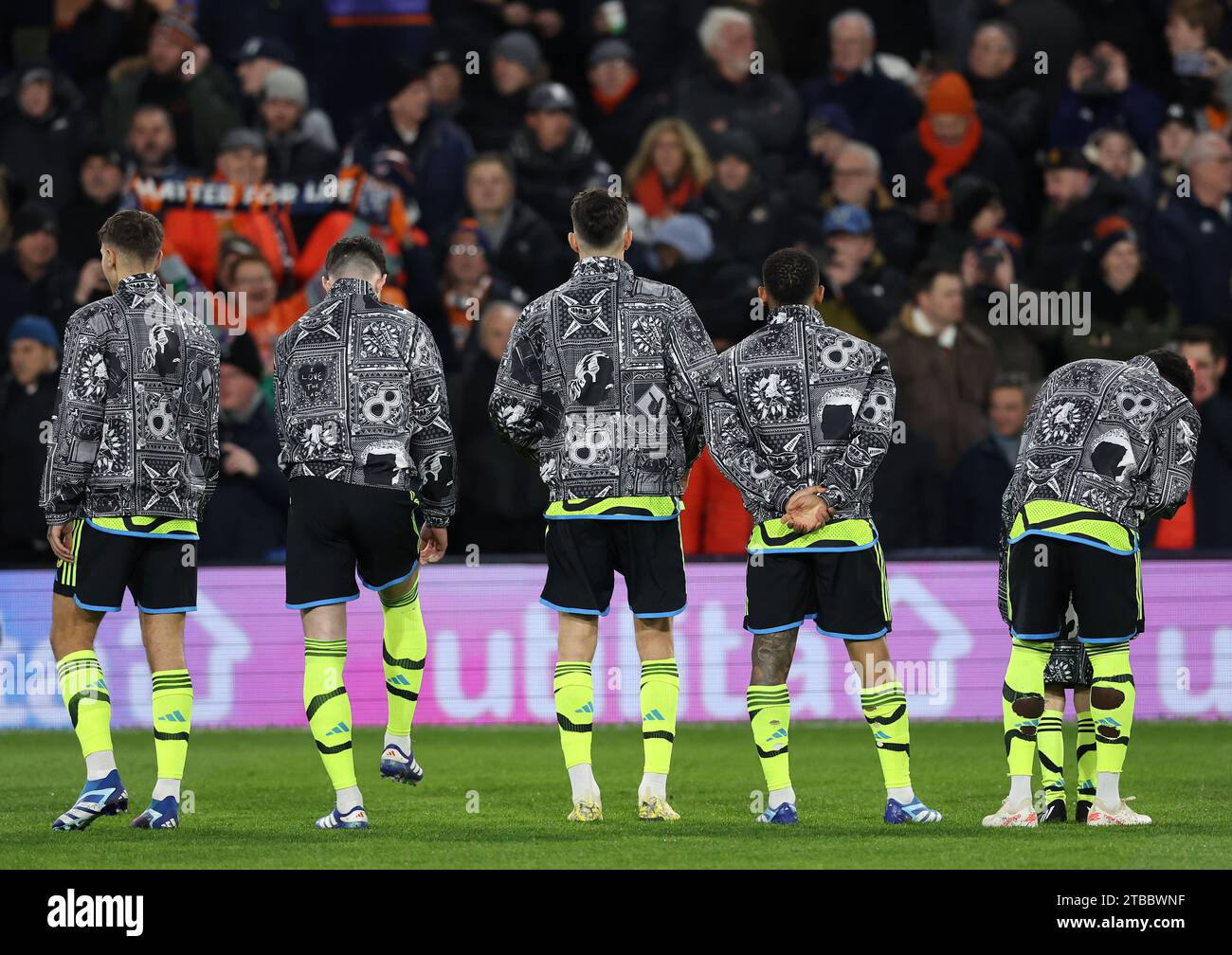 Pre match warm up hi-res stock photography and images - Alamy