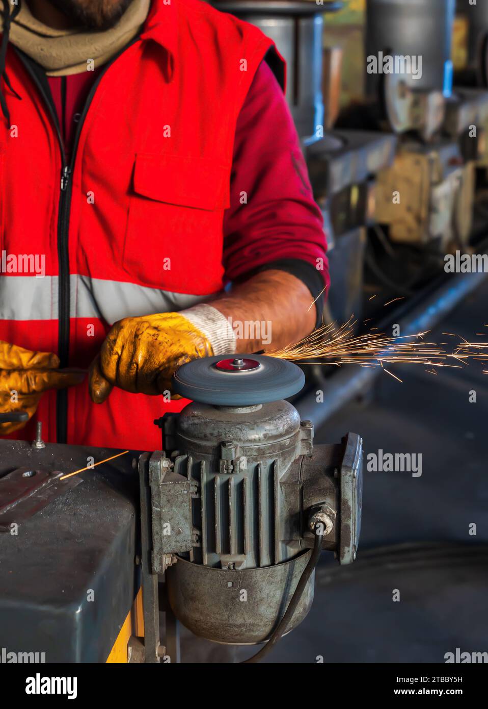 Welder man grinding factory working hi-res stock photography and images ...