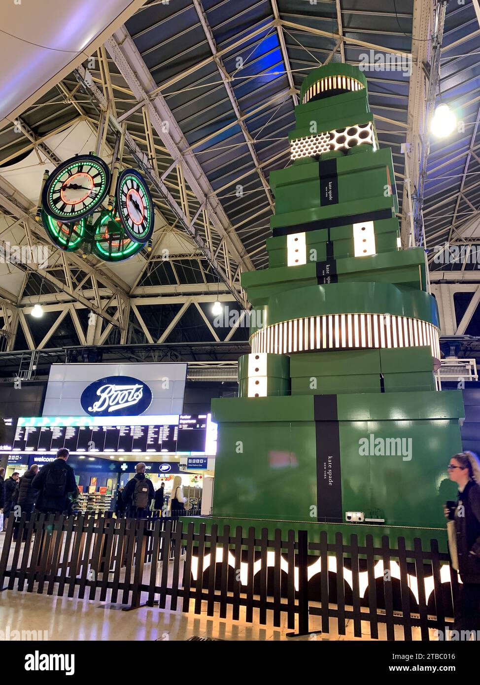 Waterloo, London, UK. 5th December, 2023. The London Philharmonic ...