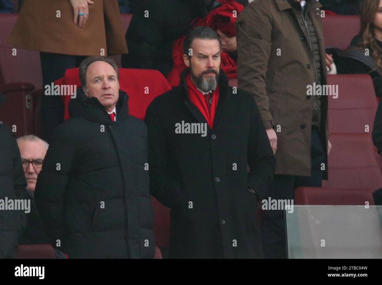 Tim lewis arsenal hi-res stock photography and images - Alamy