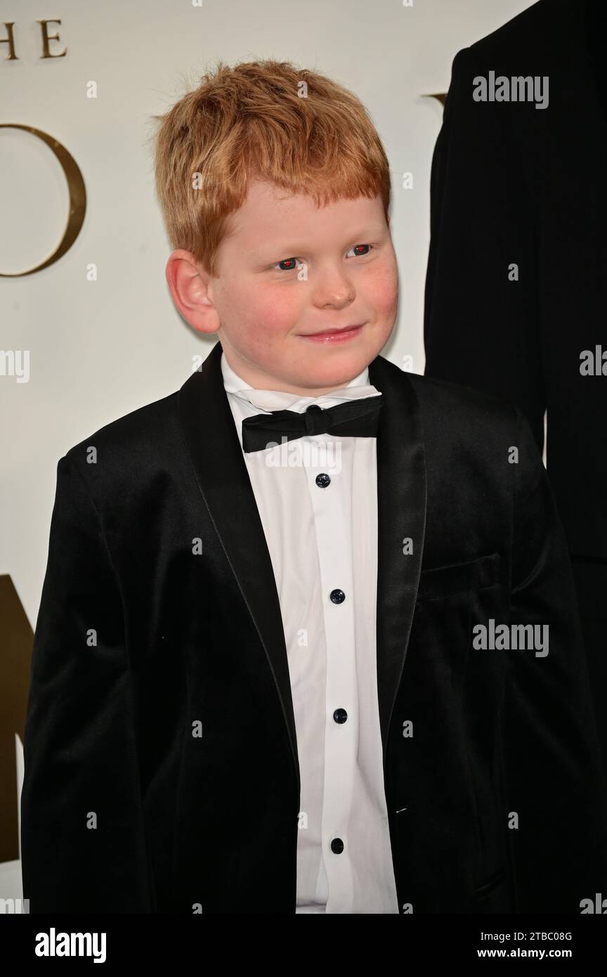 London, UK. 5th Dec, 2023. Teddy Hawley and Timothee Sambor attends ...