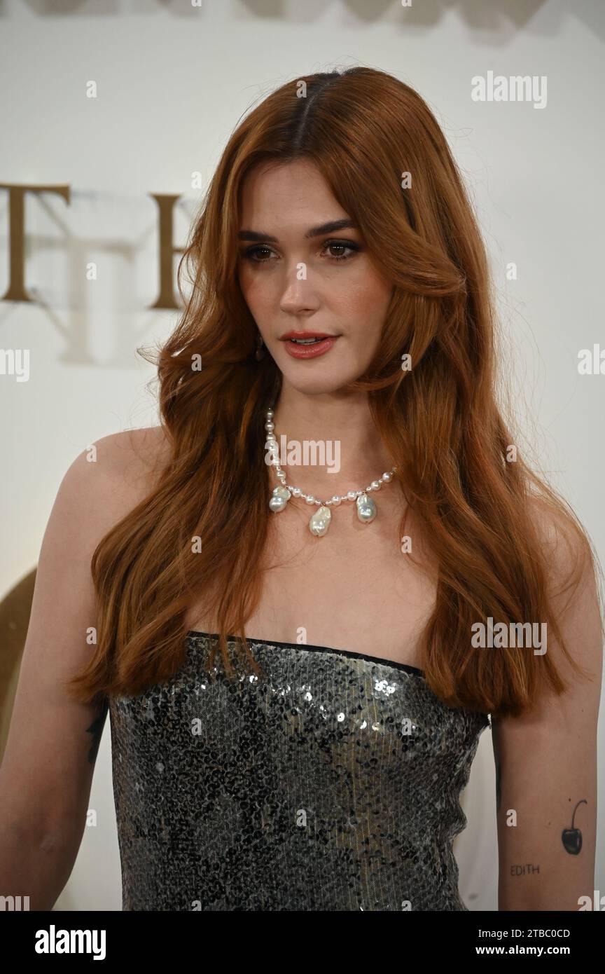 Jonathan bennett netflix hi-res stock photography and images - Alamy