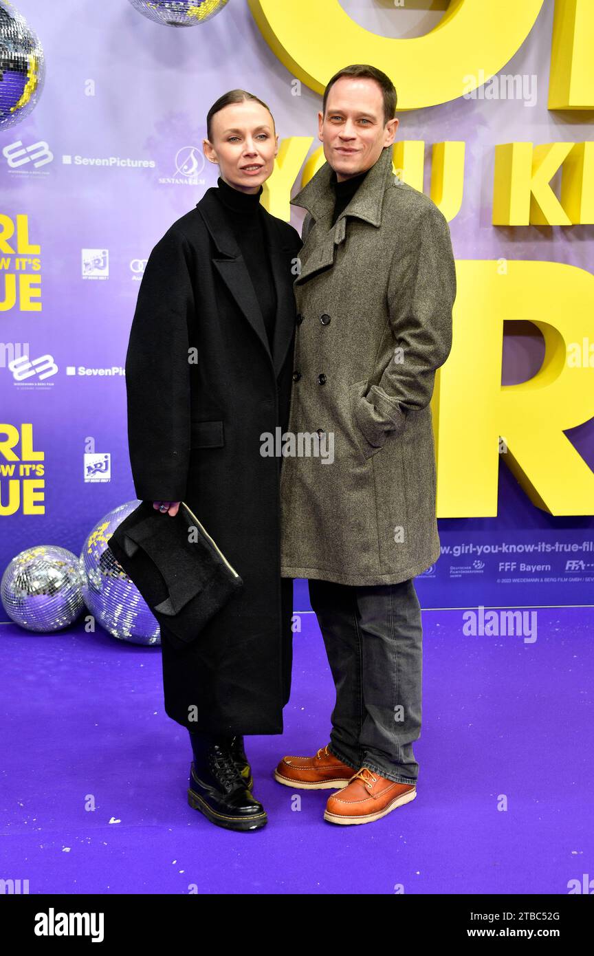 Masha Tokareva und Vinzenz Kiefer bei der Premiere des Kinofilms 'Girl ...