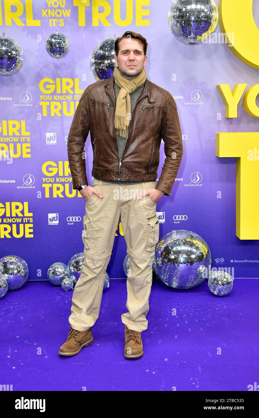 Pierre Kiwitt bei der Premiere des Kinofilms 'Girl You Know It's True ...