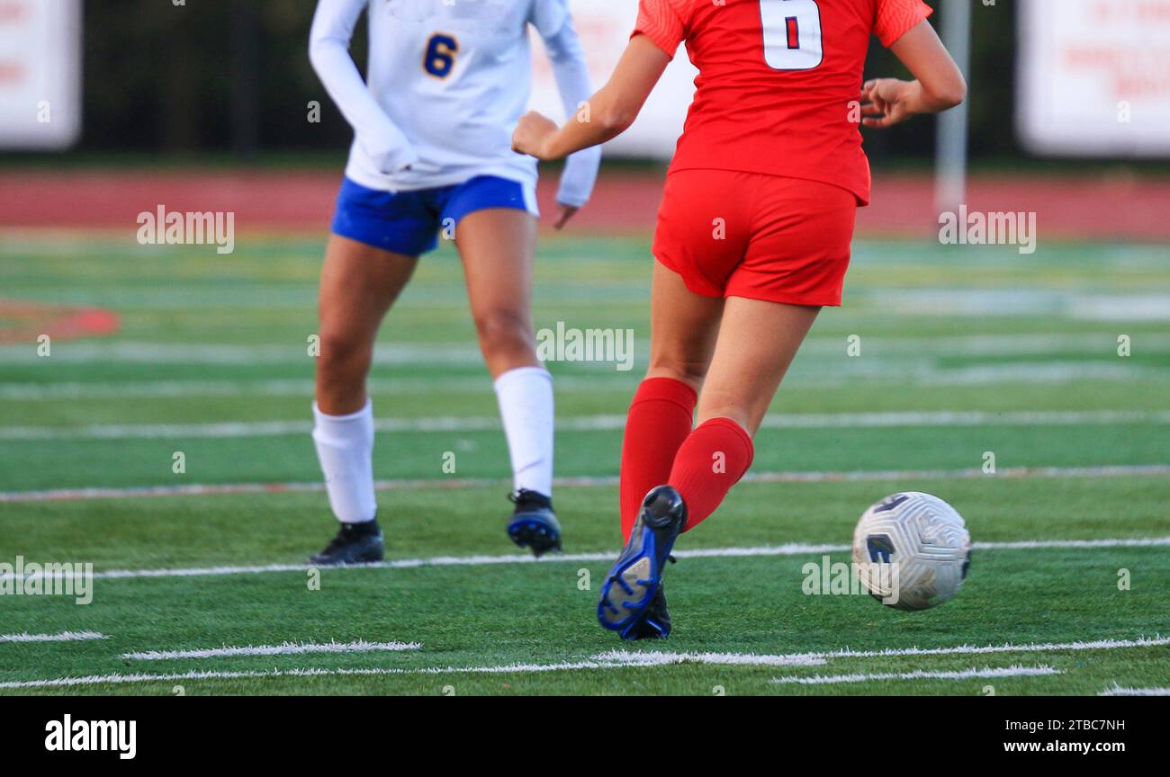 Girl footballer skill hi-res stock photography and images - Alamy