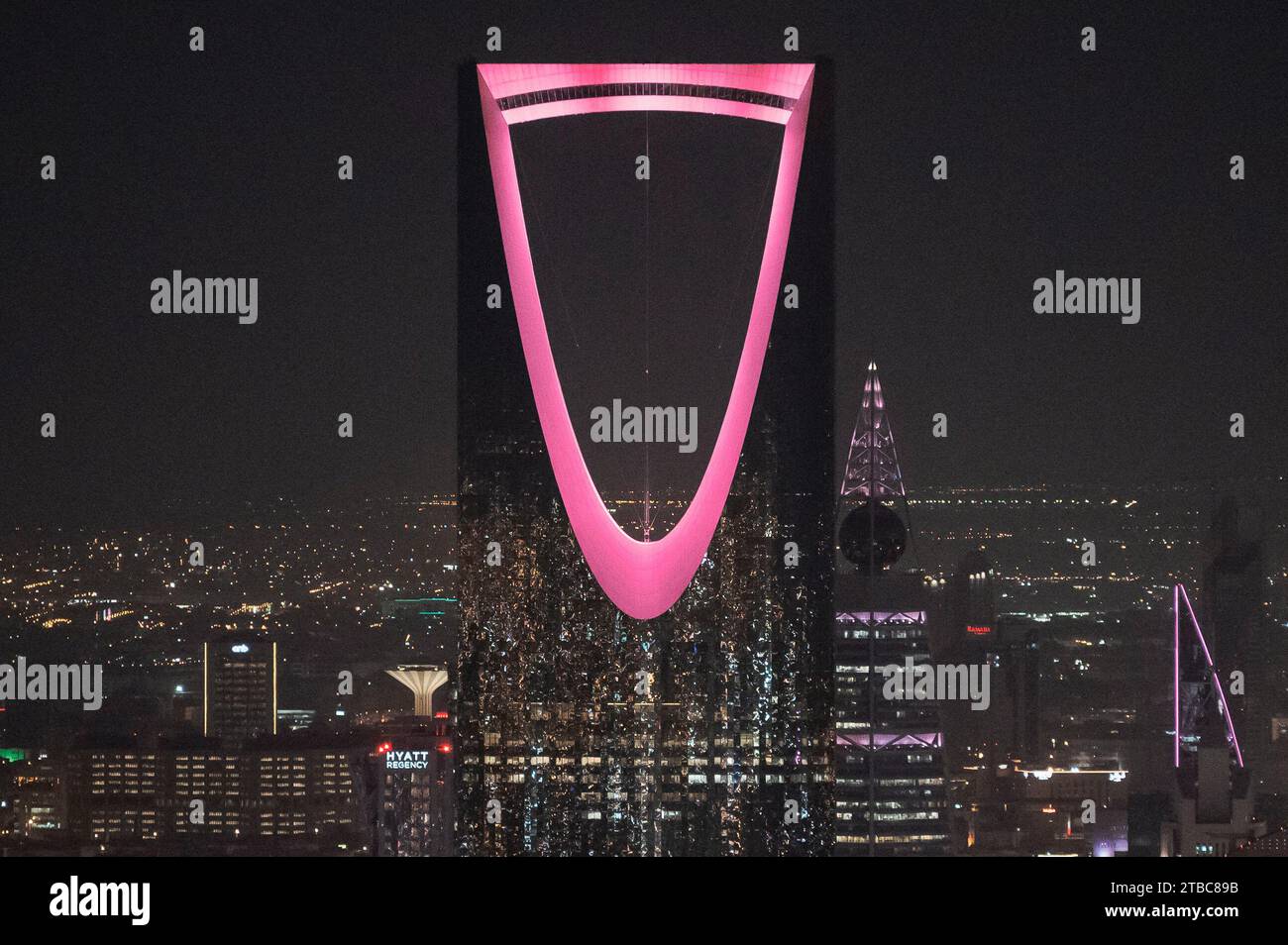Majdoul tower riyadh hi-res stock photography and images - Alamy