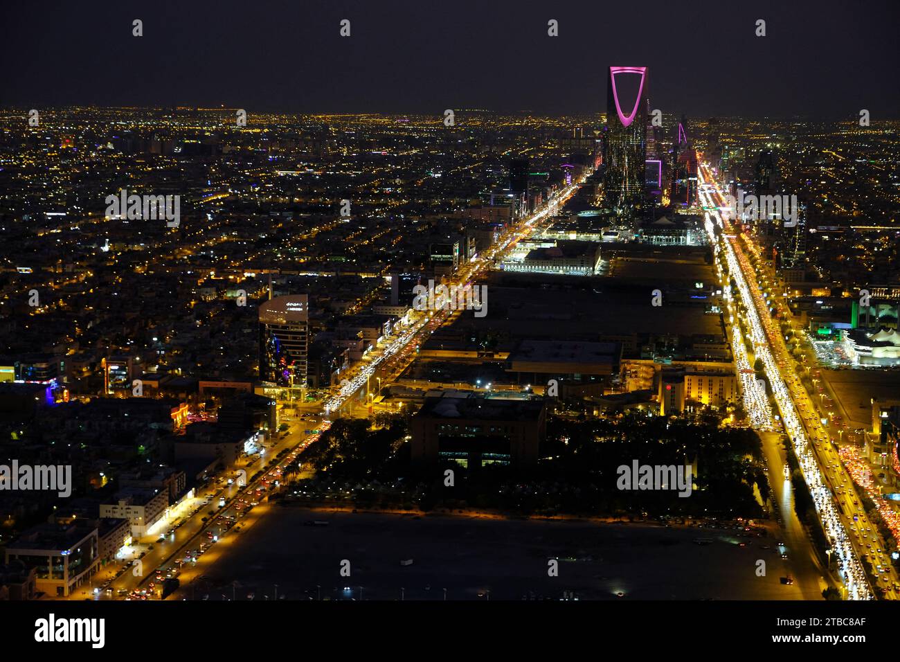 Majdoul tower riyadh hi-res stock photography and images - Alamy