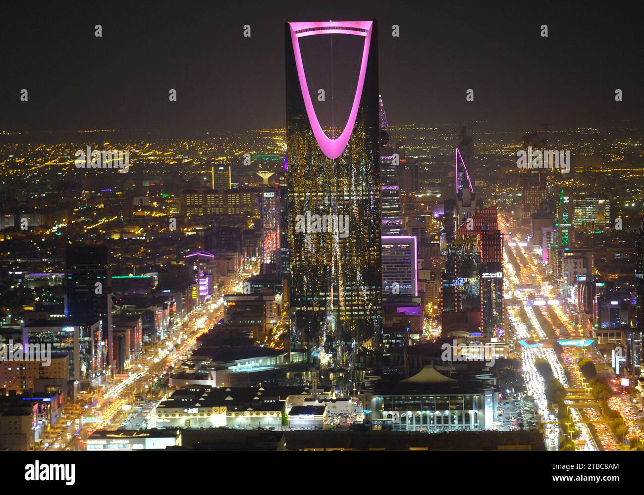 Majdoul tower riyadh hi-res stock photography and images - Alamy