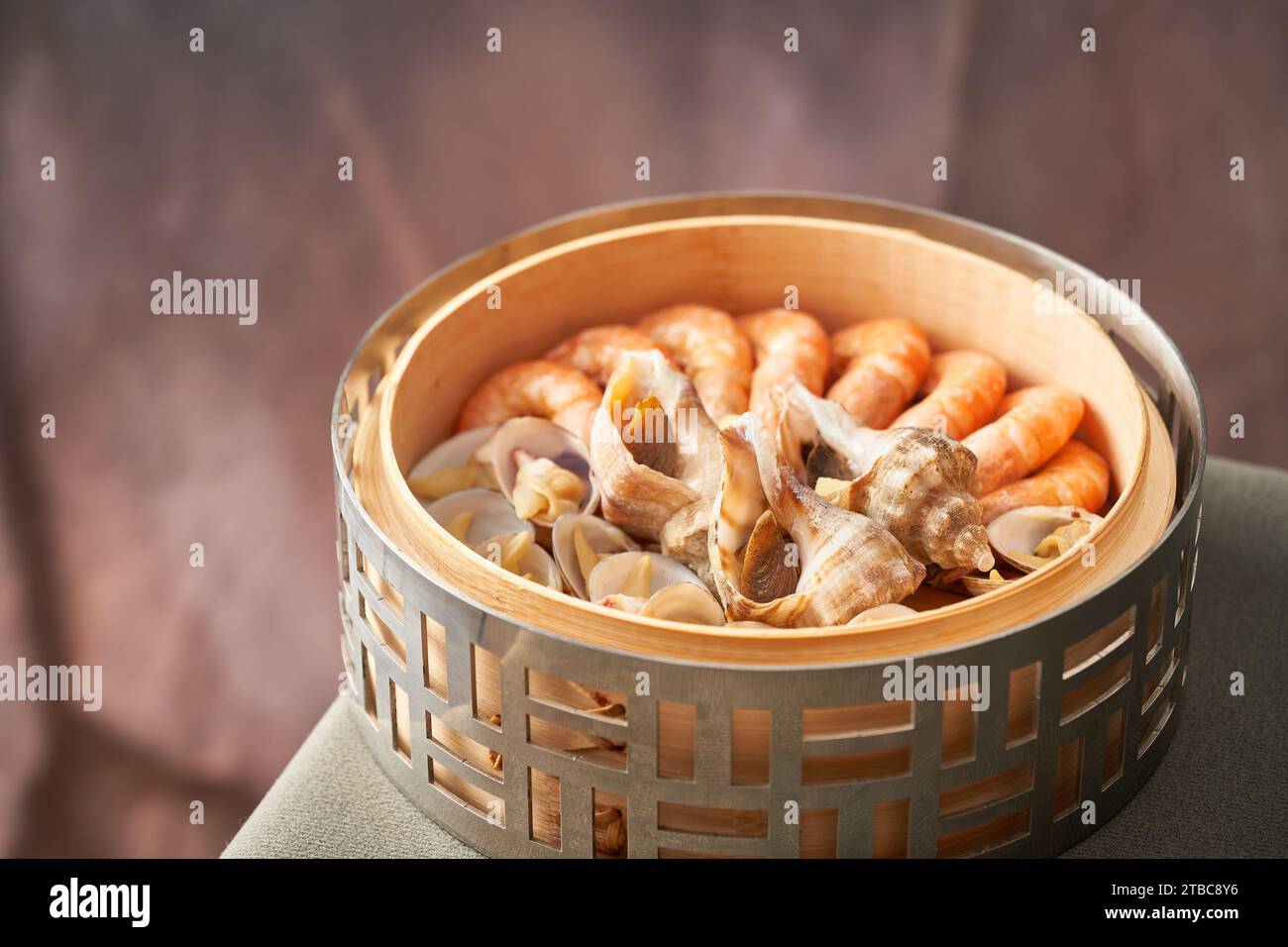 Steamed assorted seafood，Including, prawns(shrimp), clams, conch，Sea ...