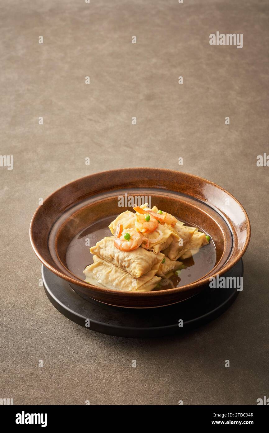 Bai yang hi-res stock photography and images - Alamy