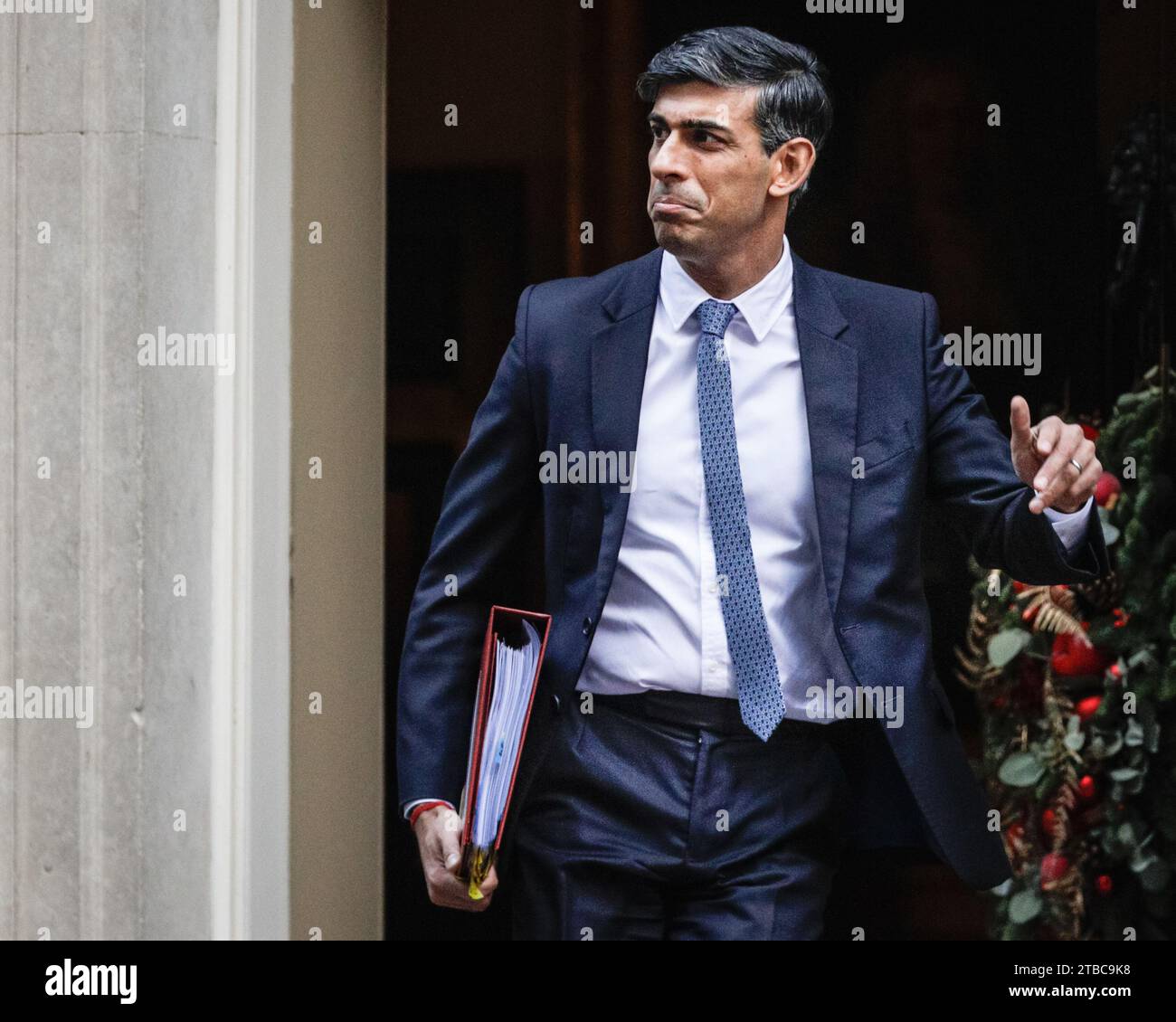 London, UK. 06th Dec, 2023. Rishi Sunak, MP, Prime Minister of the United Kingdom, exits 10 ...