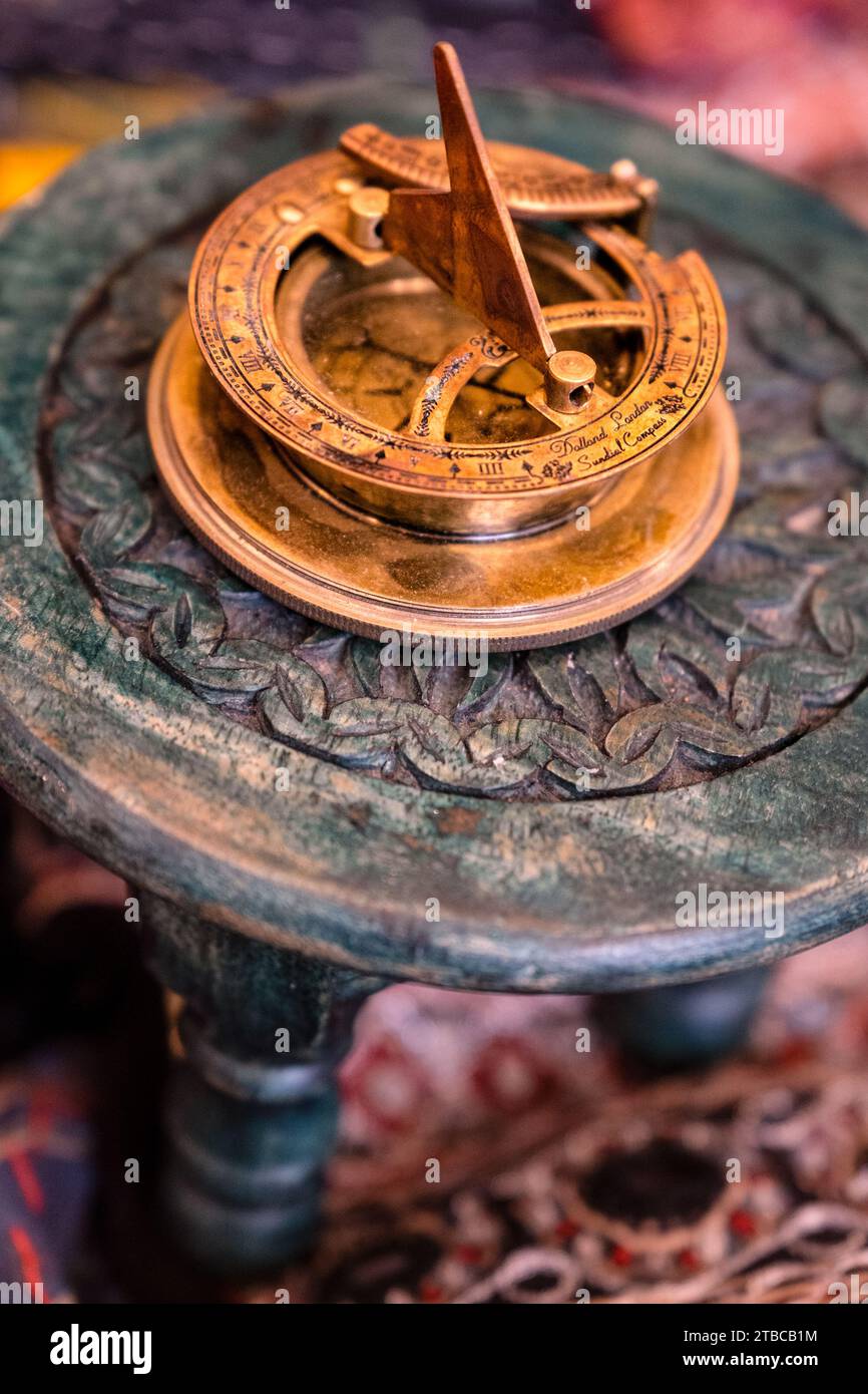 Vintage navigation compass made of brass Stock Photo - Alamy