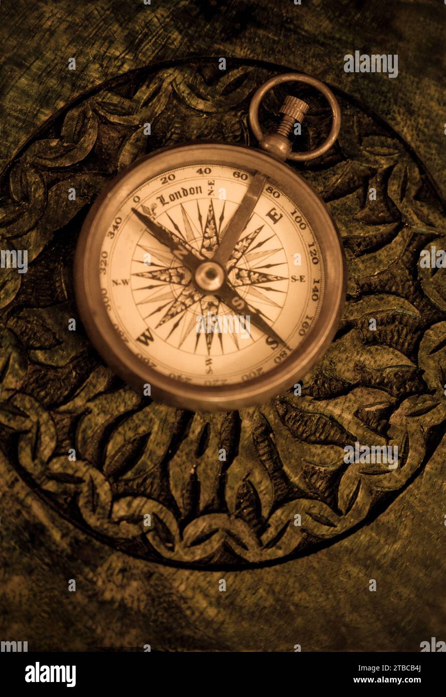 Vintage navigation compass made of brass Stock Photo - Alamy