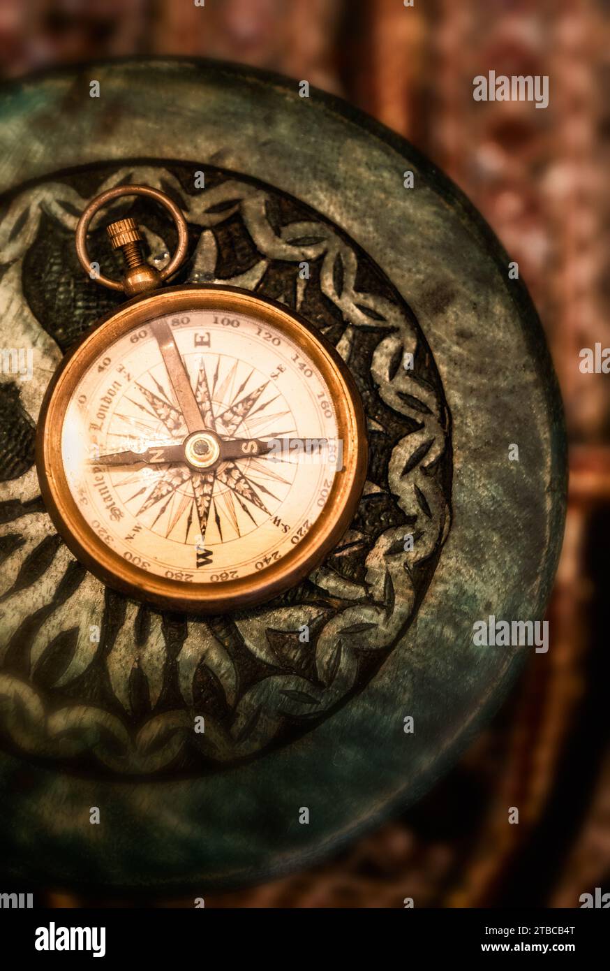 Vintage navigation compass made of brass Stock Photo - Alamy