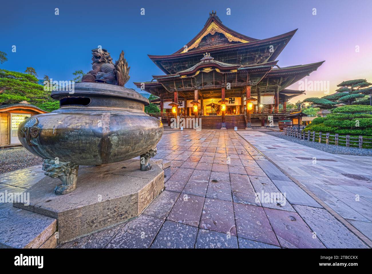 Zenkoji Temple, Nagano, Japan temple grounds and main hall at dawn ...
