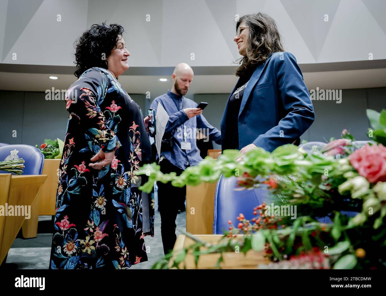 Plenary hall older adult hi-res stock photography and images - Alamy