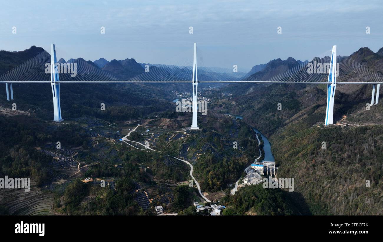 Pingtang, China. December 6, 2023. Dec. 6, 2023 (Xinhua) -- This aerial ...