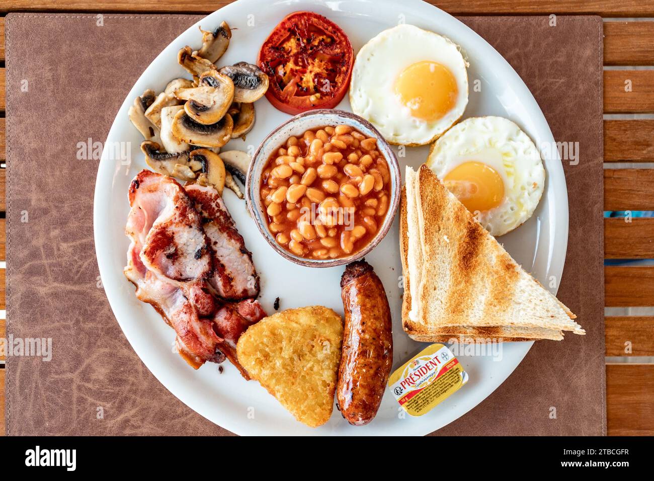 English fried breakfast hi-res stock photography and images - Alamy