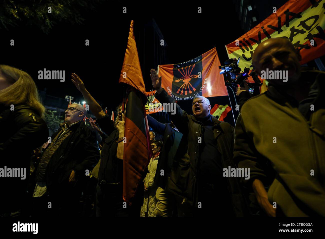 Madrid, Spain. 18th Nov, 2023. Falange militants perform the fascist ...
