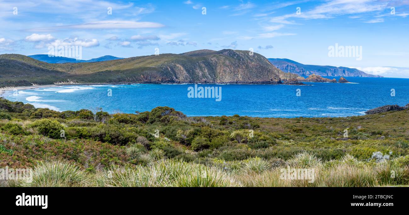 Stunning view of the ocean from Bruny Island Lighthouse, Tasmania ...