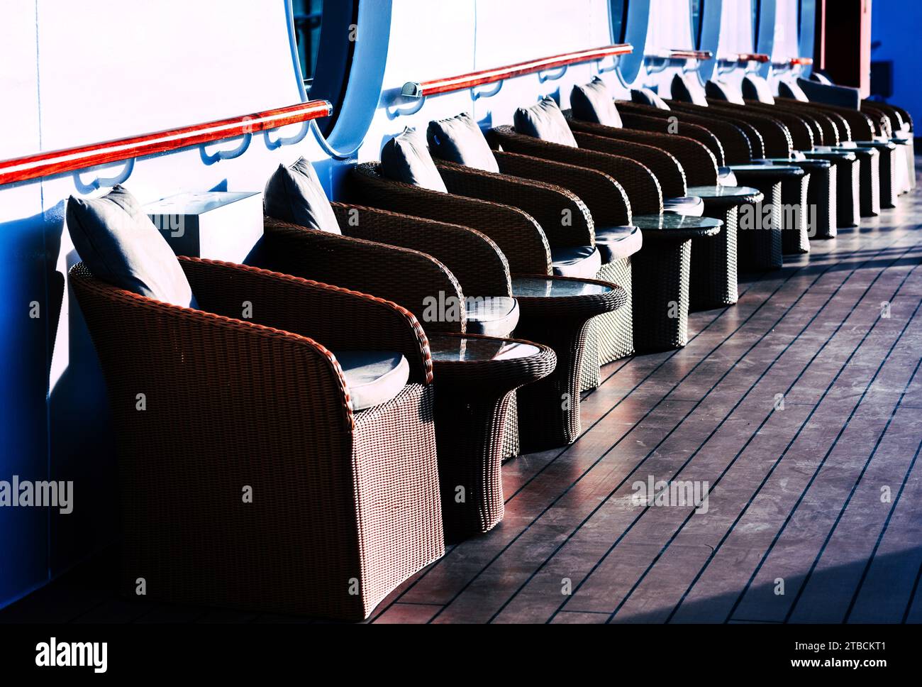 Cruise ship outdoor deck hi-res stock photography and images - Alamy