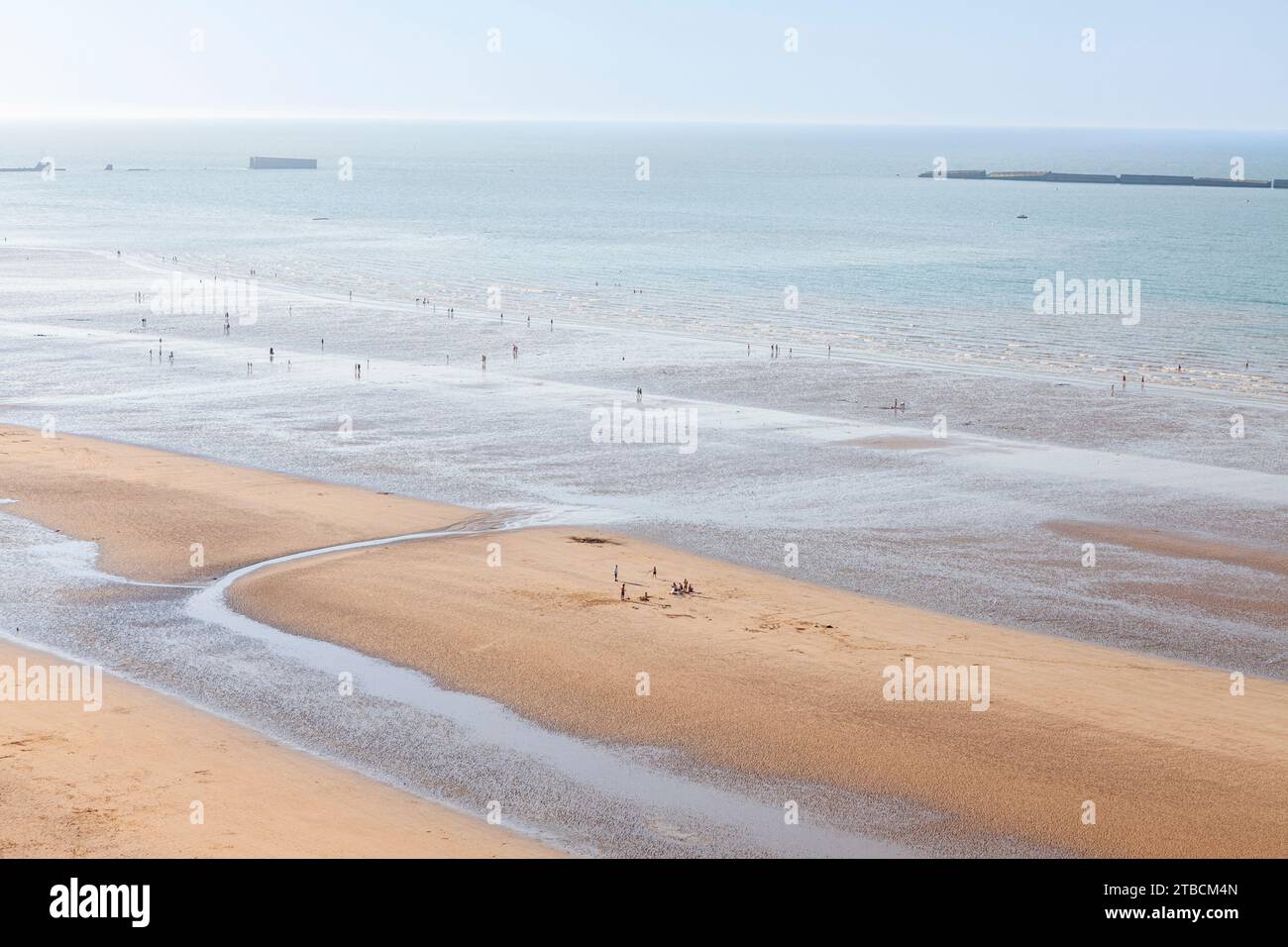 Gold beach and memorial, Arromanches-les-Bains, Calvados, Basse ...