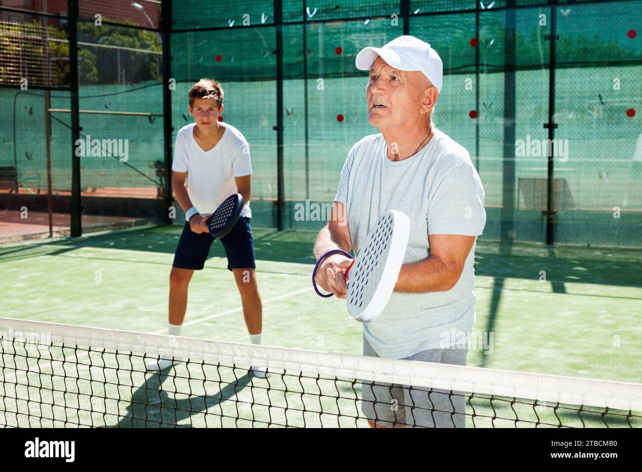 Paddel tenis hi-res stock photography and images - Alamy