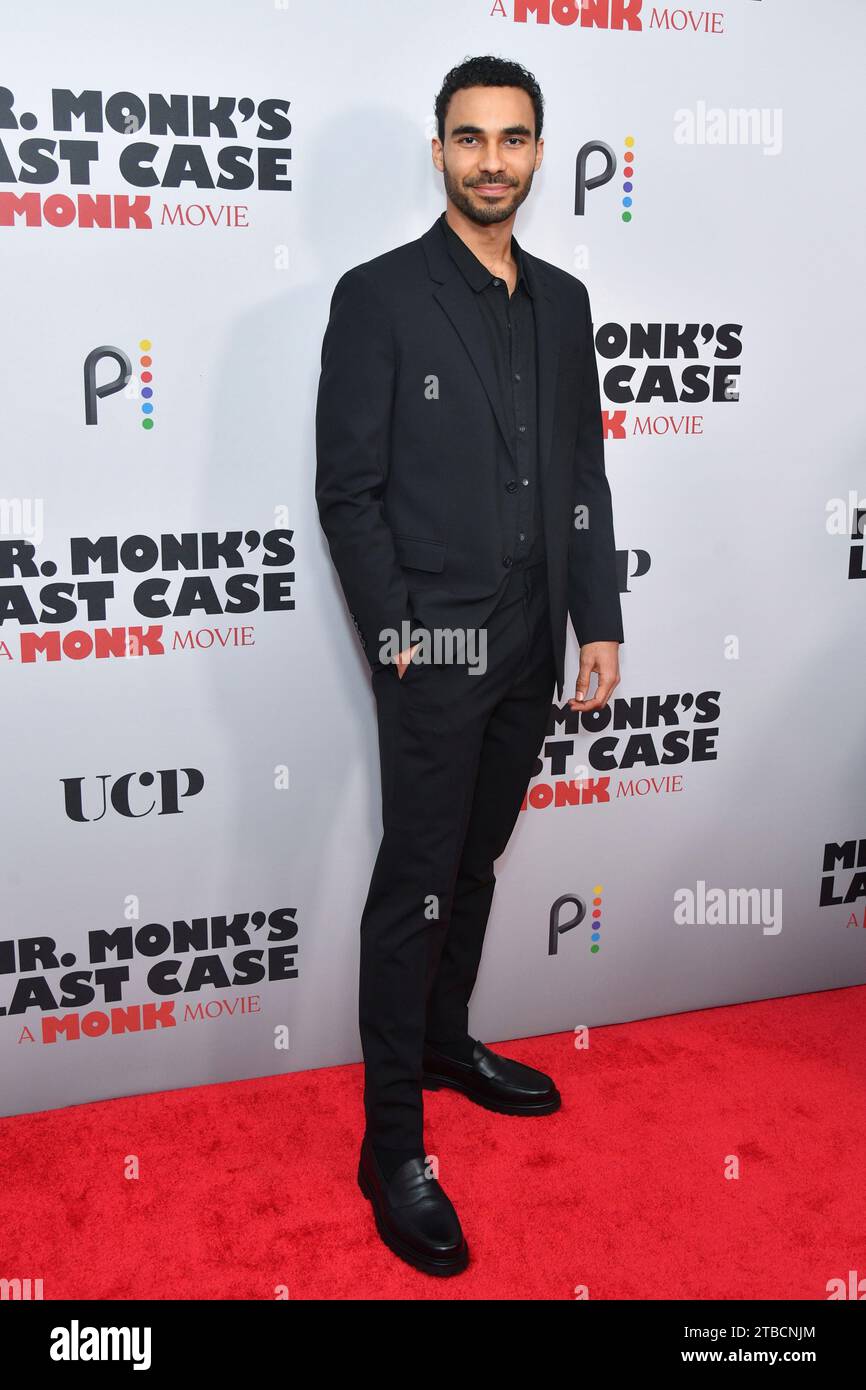 Photo by: NDZ/STAR MAX/IPx 2023 12/5/23 Austin Scott at the premiere of ...
