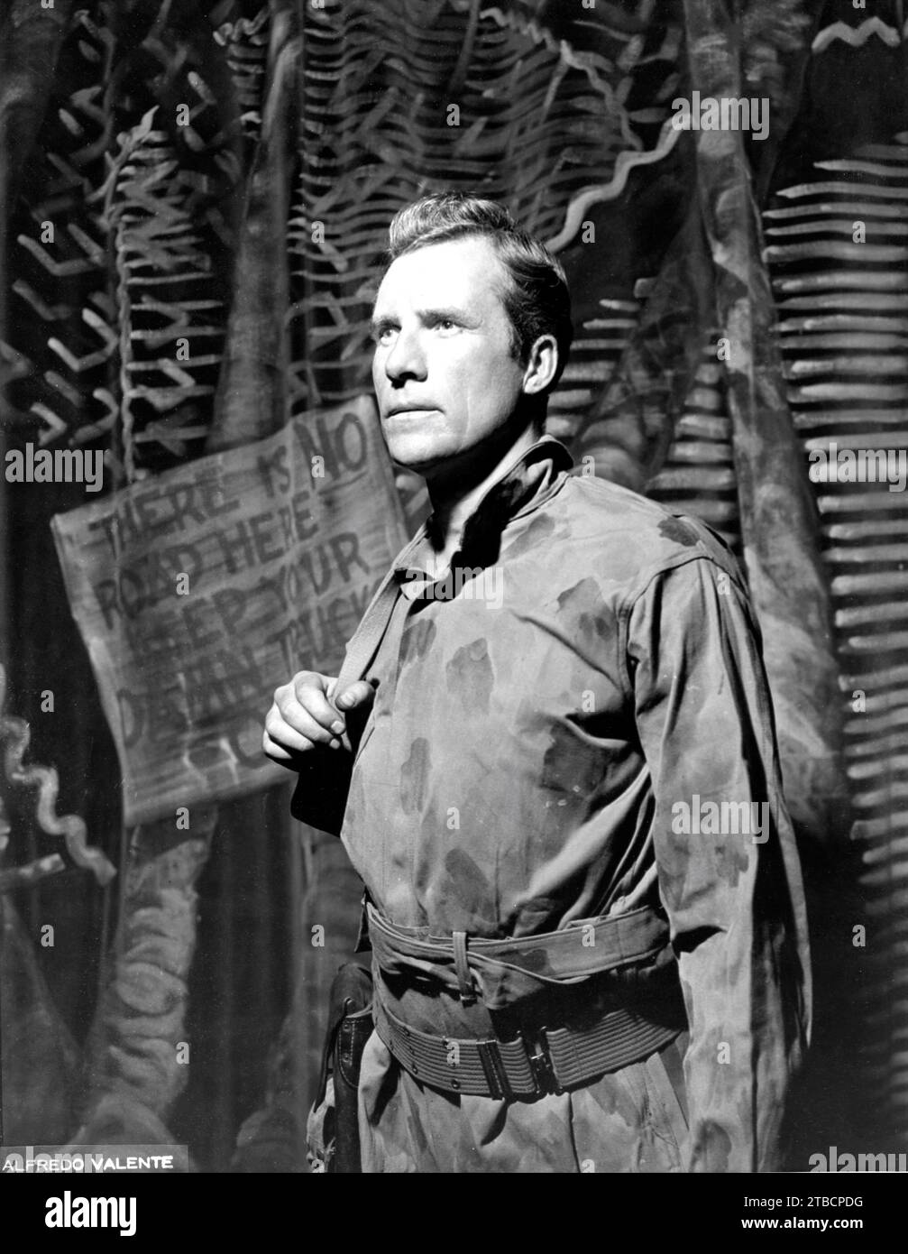 RAY MIDDLETON (replacing Ezio Pinza) in SOUTH PACIFIC 1950 -1951 cast ...