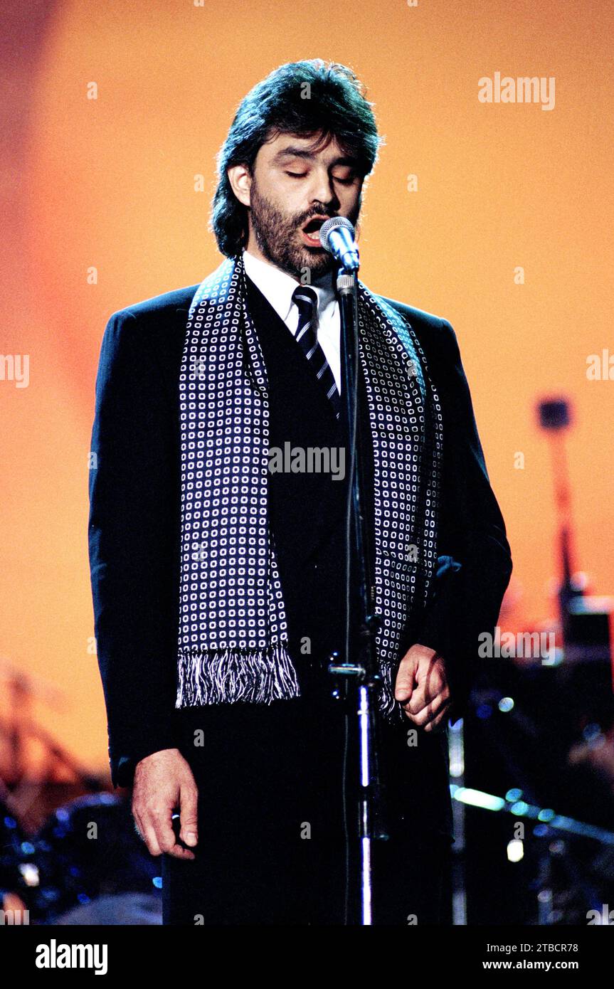 Andrea bocelli 1997 hi-res stock photography and images - Alamy