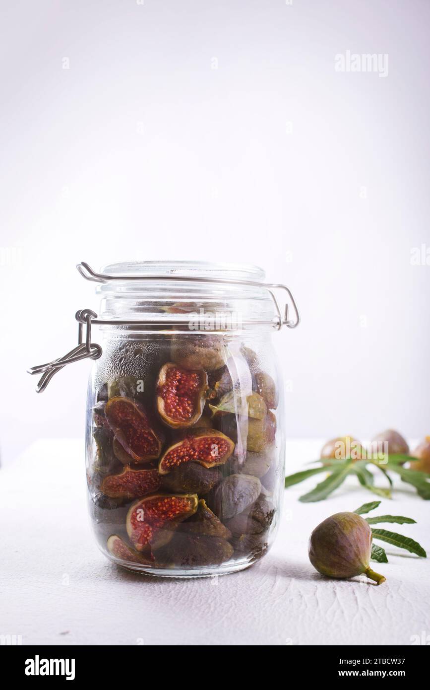 Honey roasted figs hi-res stock photography and images - Alamy