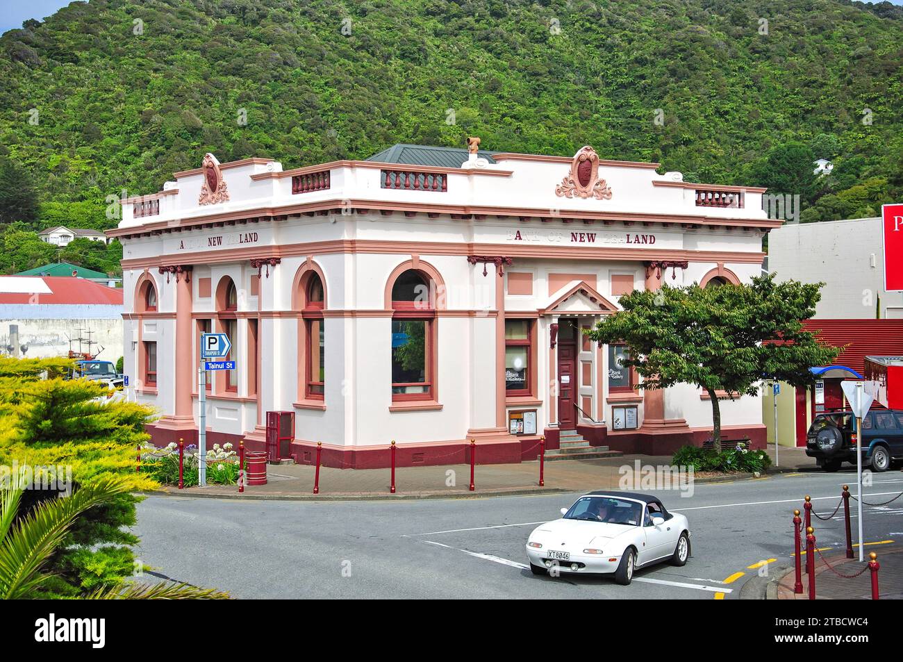 Old BNZ Building, Tainui Street, Greymouth (Māwhera), West Coast Region ...