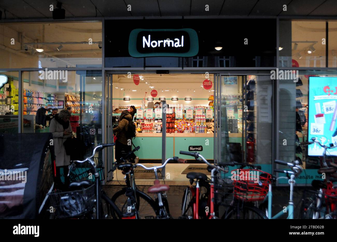 Normanormal store hi-res stock photography and images - Alamy