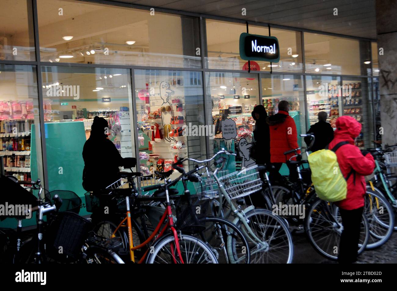 Normanormal store hi-res stock photography and images - Alamy