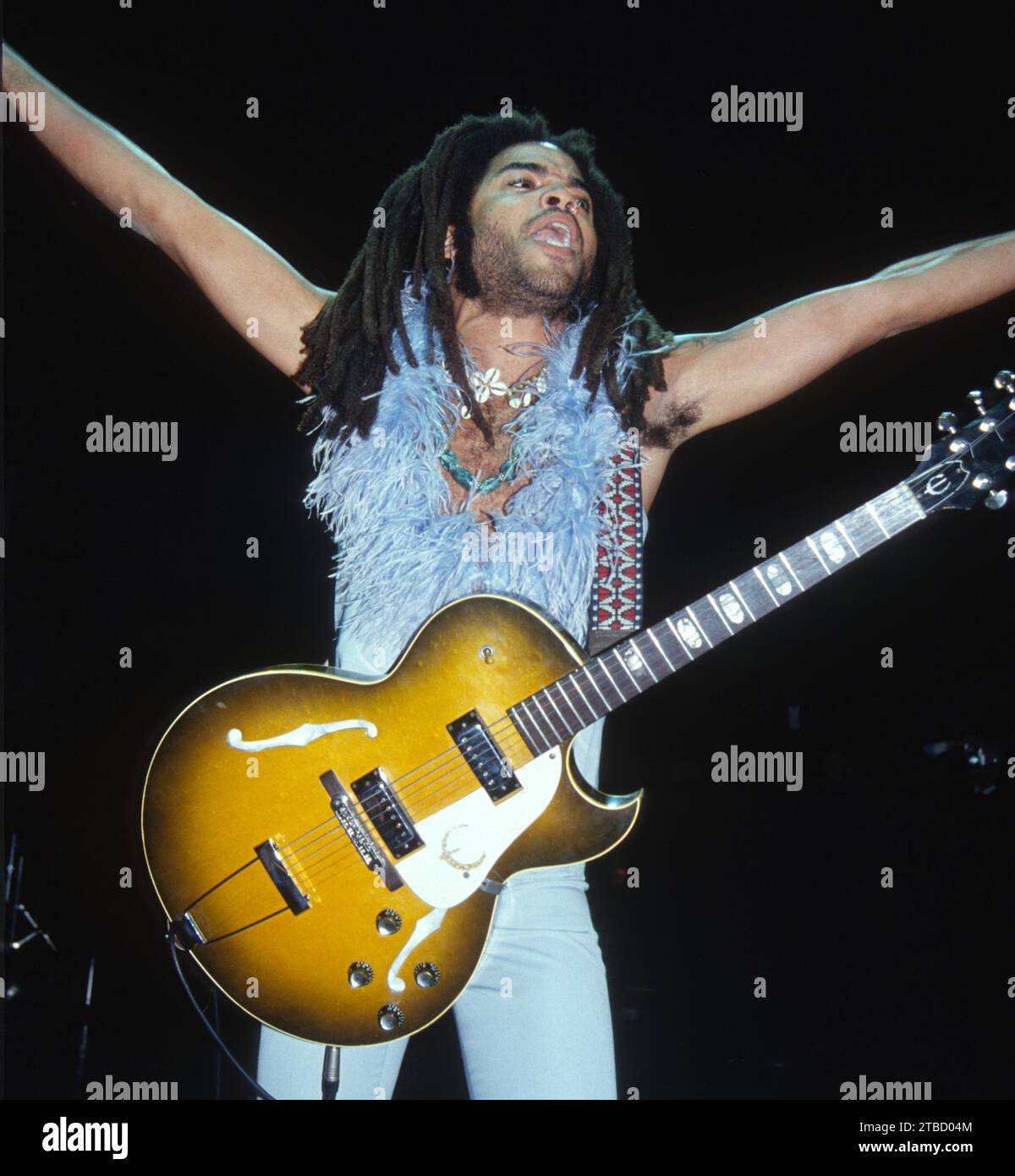 Lenny kravitz 1992 hi-res stock photography and images - Alamy