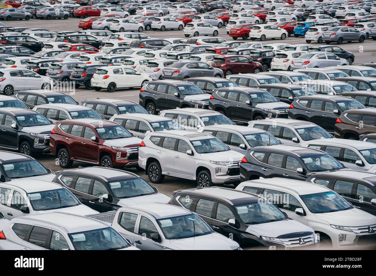 Witness the seamless parking and transportation of new hatchbacks from ...