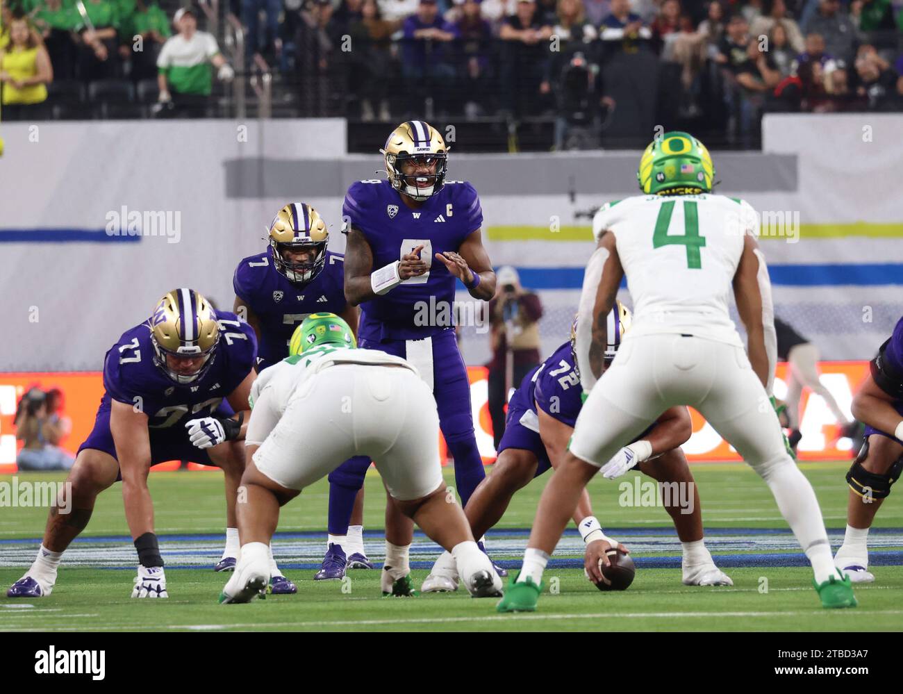 LAS VEGAS, NV - DECEMBER 01: Washington Huskies quarterback Michael Penix Jr. (9) in action ...