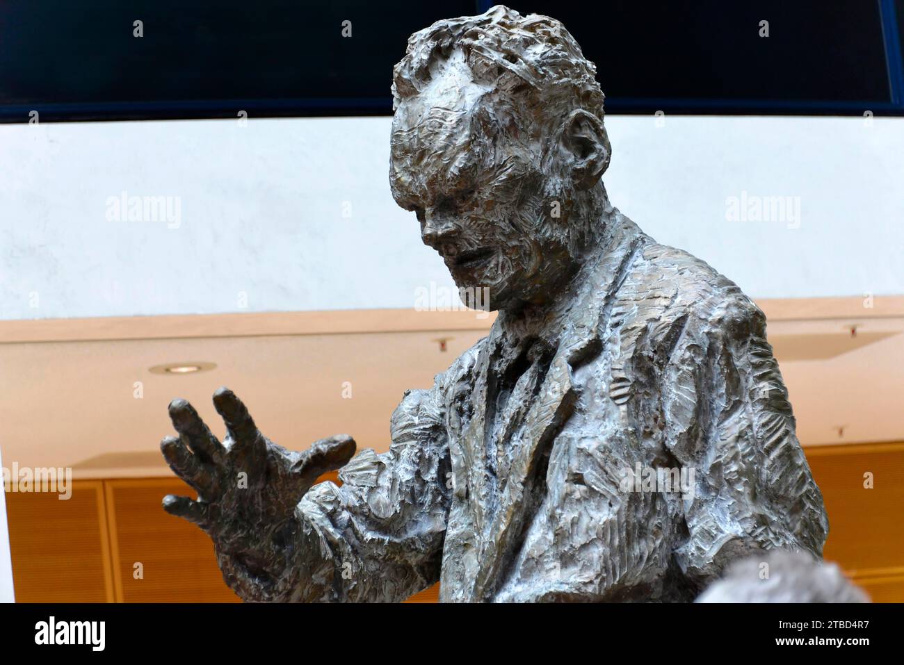 Detail, Willy Brandt monument by Rainer Fetting in bronze, Willy Brandt ...