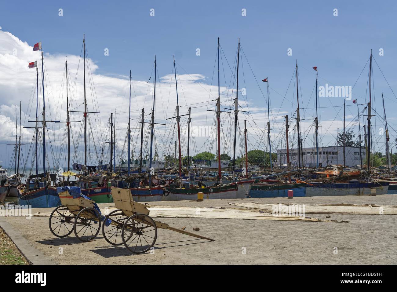 Madagascar vehicle hi-res stock photography and images - Alamy