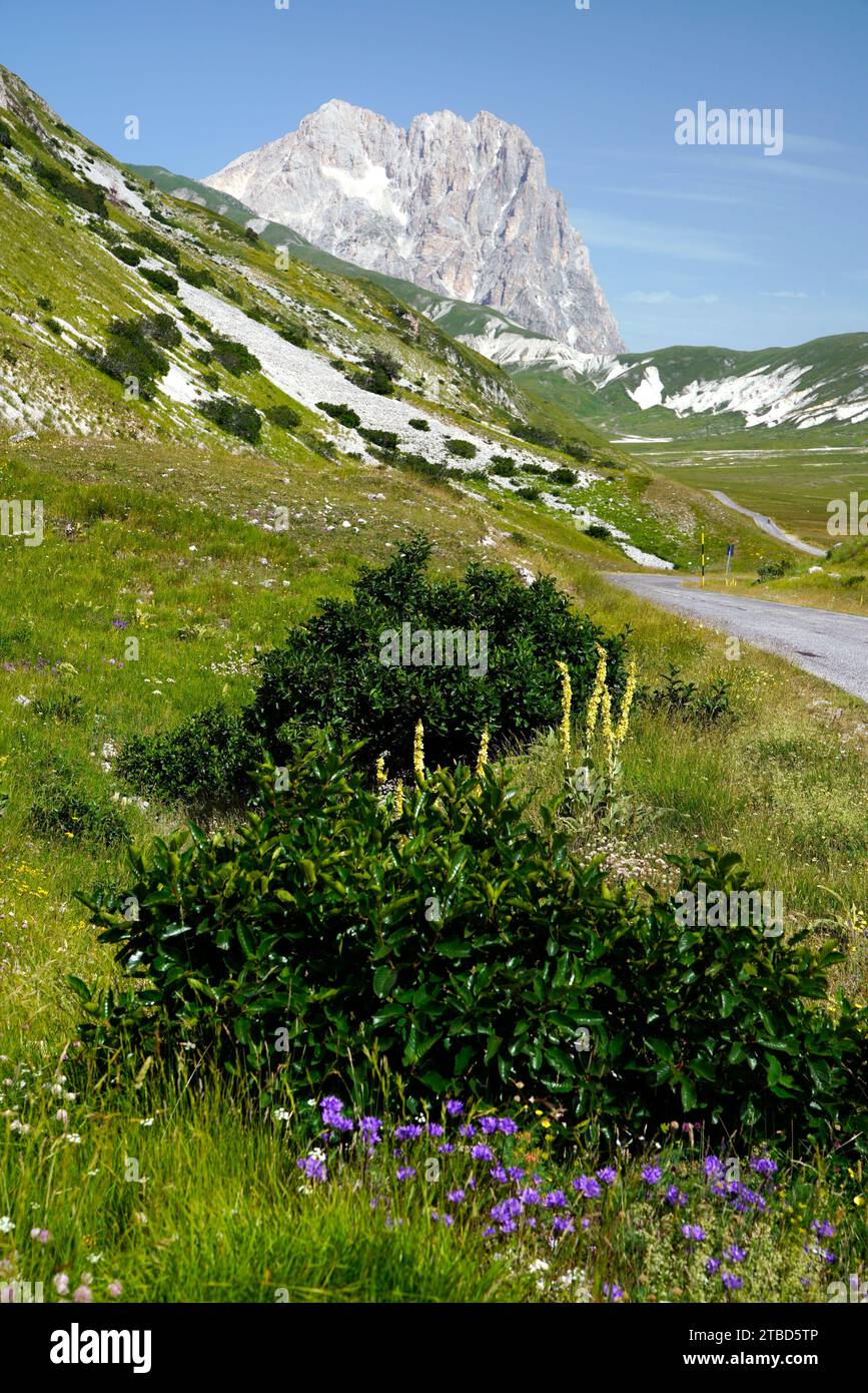 Gran Sasso and Monti della Laga, National Park, Abruzzo region, Italy ...