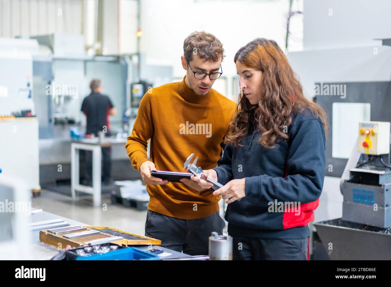 Quality check building hi-res stock photography and images - Alamy