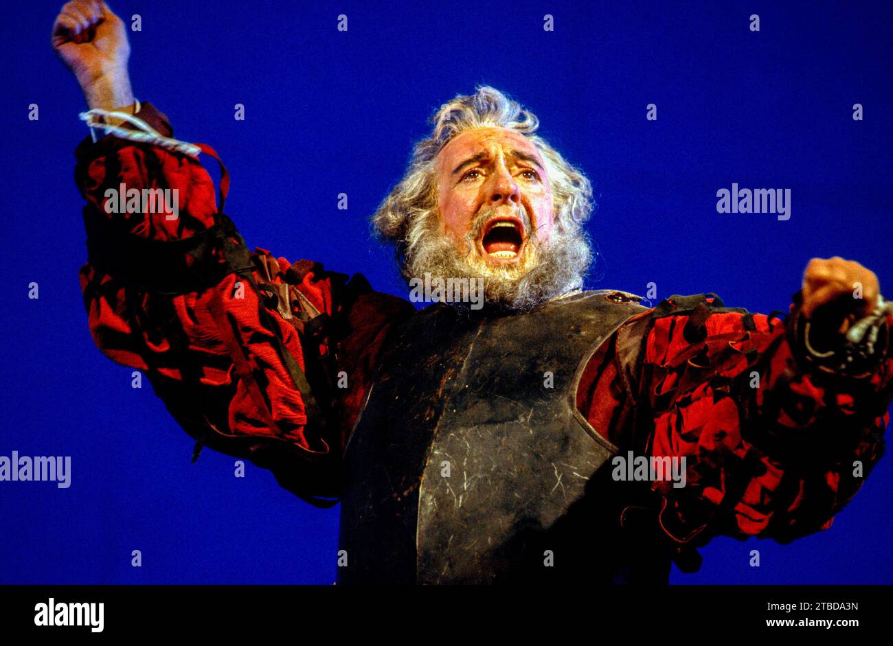 Sir john falstaff pub hi-res stock photography and images - Alamy