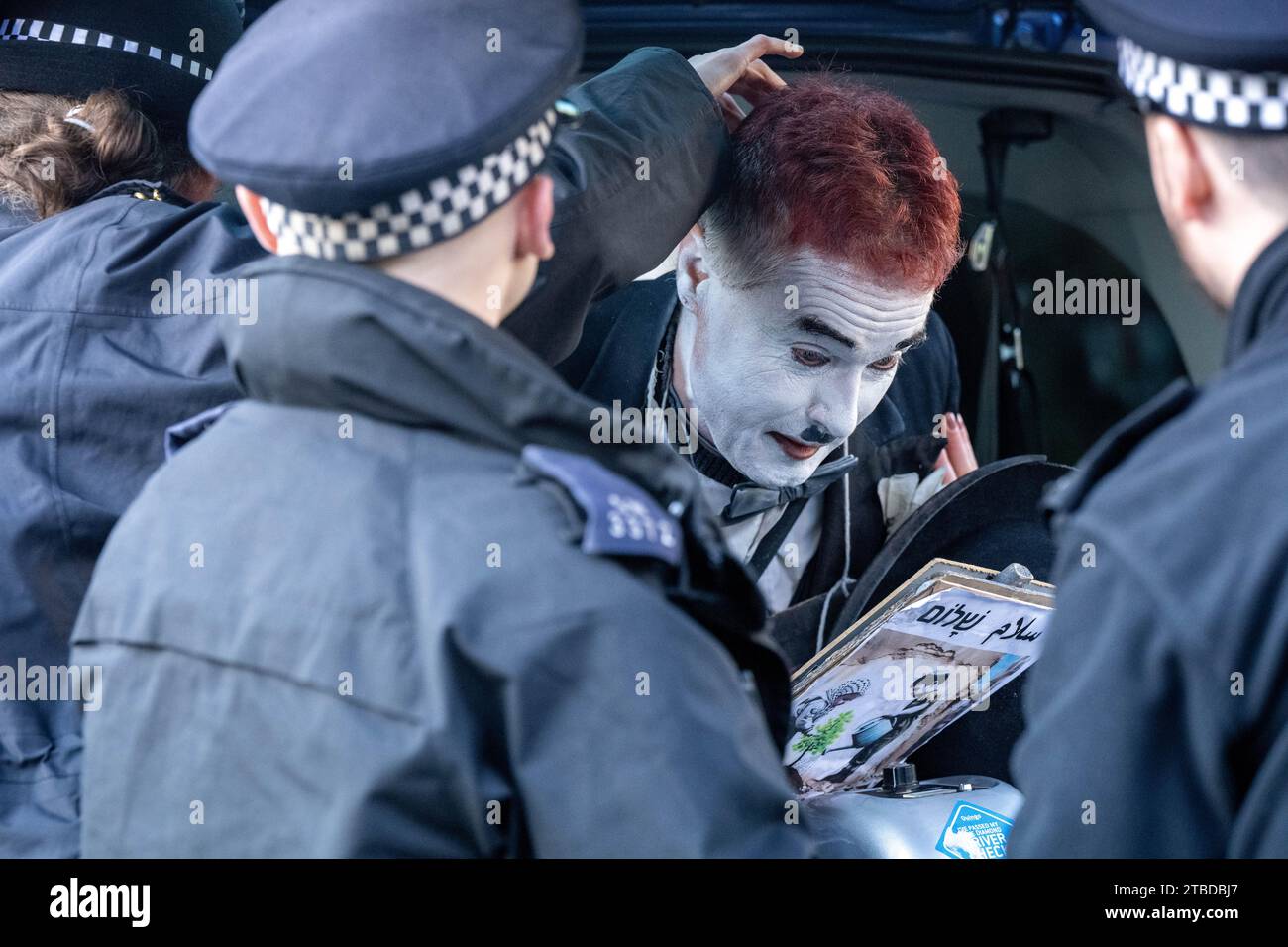 Disabled person with police officer hi-res stock photography and images ...