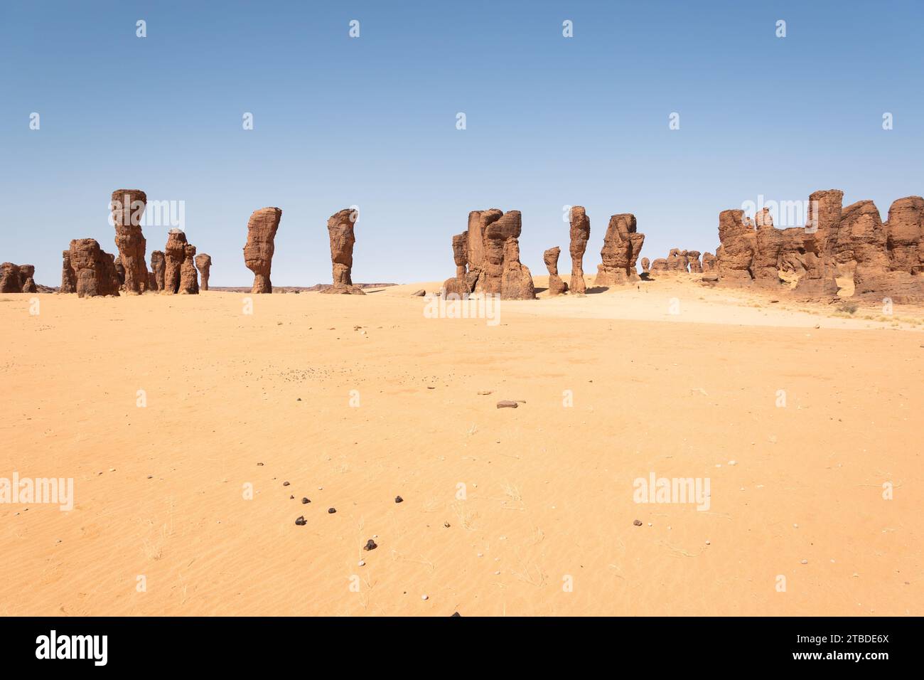 Ennedi desert landscape, chad Stock Photo - Alamy