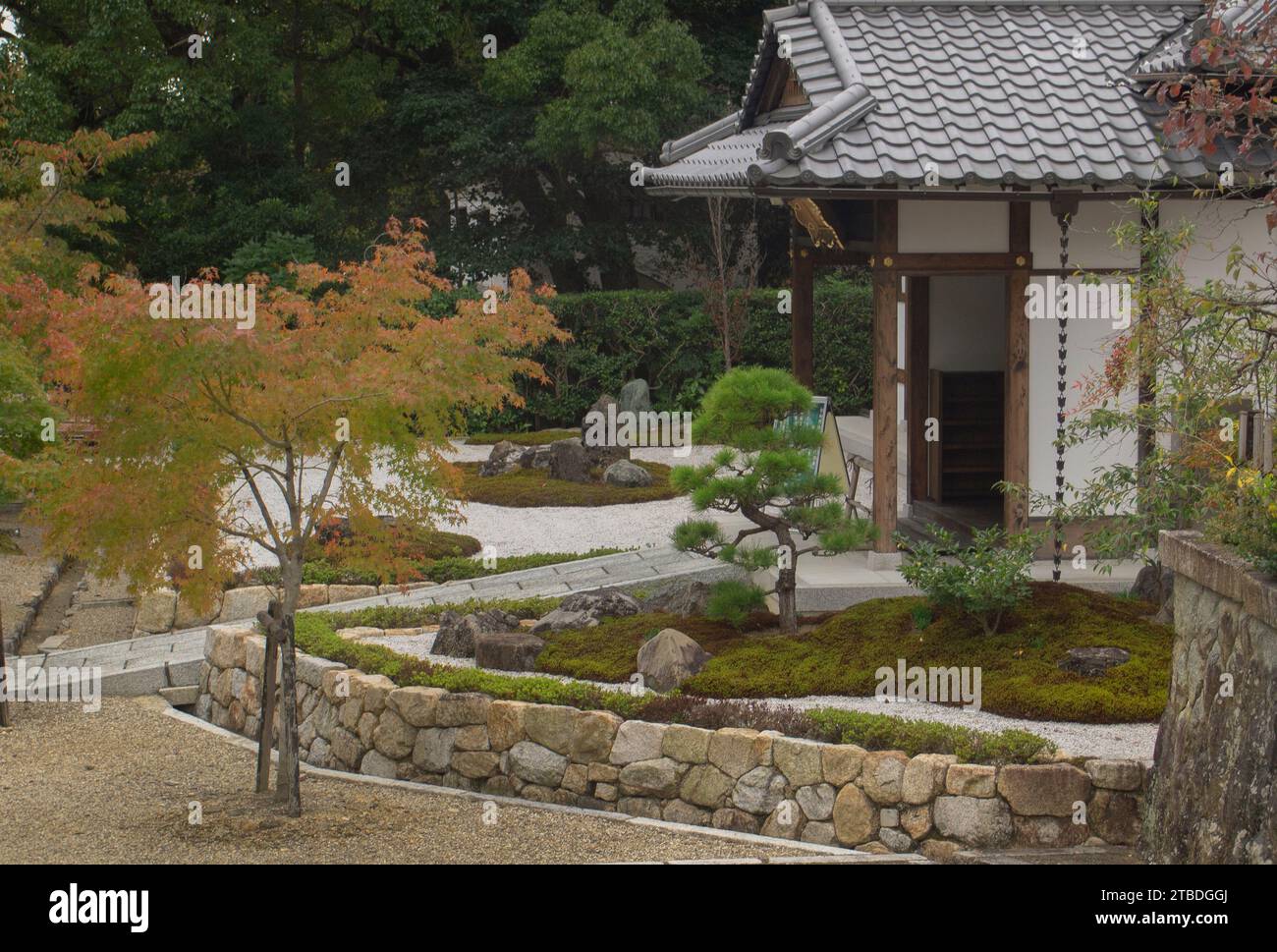 The Main Hll or Kondo of the Buddhist temple site of Ninna-ji just ...
