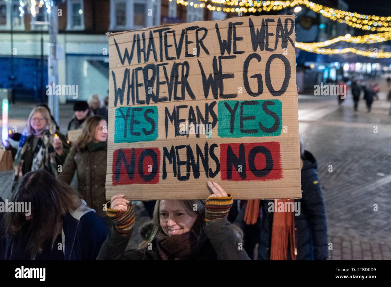 High Street, Southend on Sea, Essex, UK. 6th Dec, 2023. Safe Steps and ...