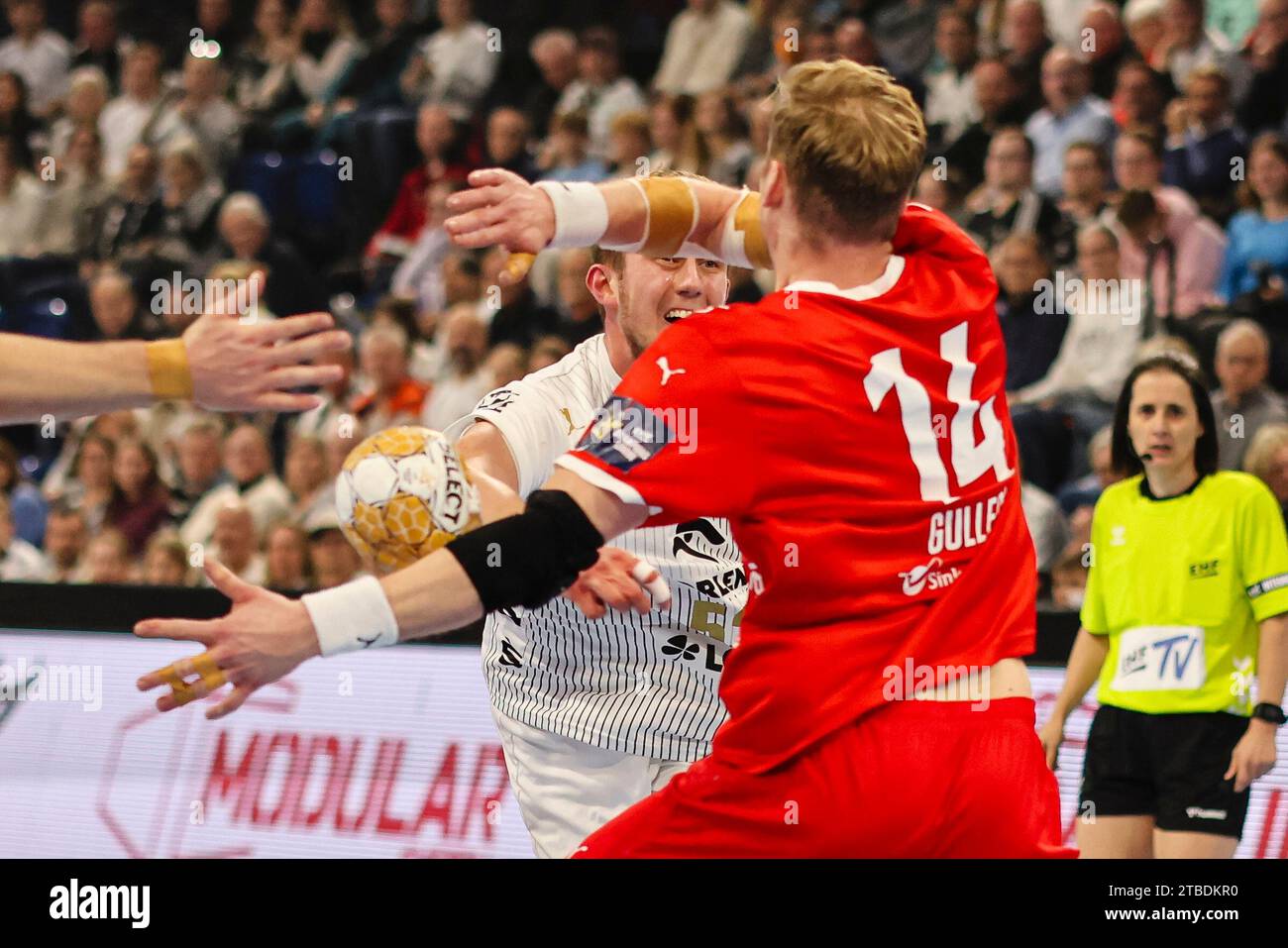 Kiel, Germany. 06th Dec, 2023. Handball: Champions League, THW Kiel ...