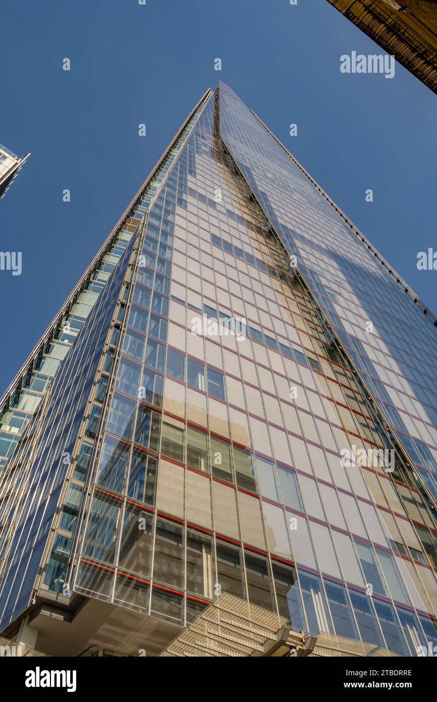 Shard wall hi-res stock photography and images - Alamy