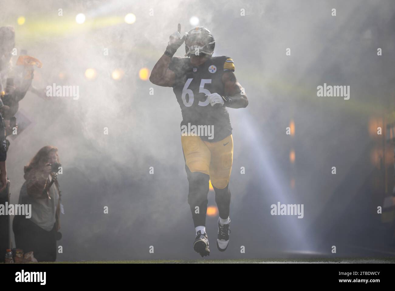 Pittsburgh Steelers offensive tackle Dan Moore Jr. (65) is introduced ...